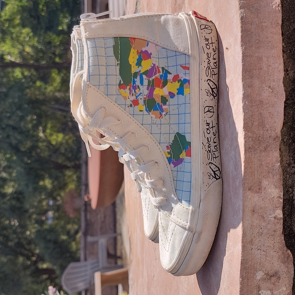 Vans | Shoes | Vans Canvas World Map High Top Sz 4y | Poshmark